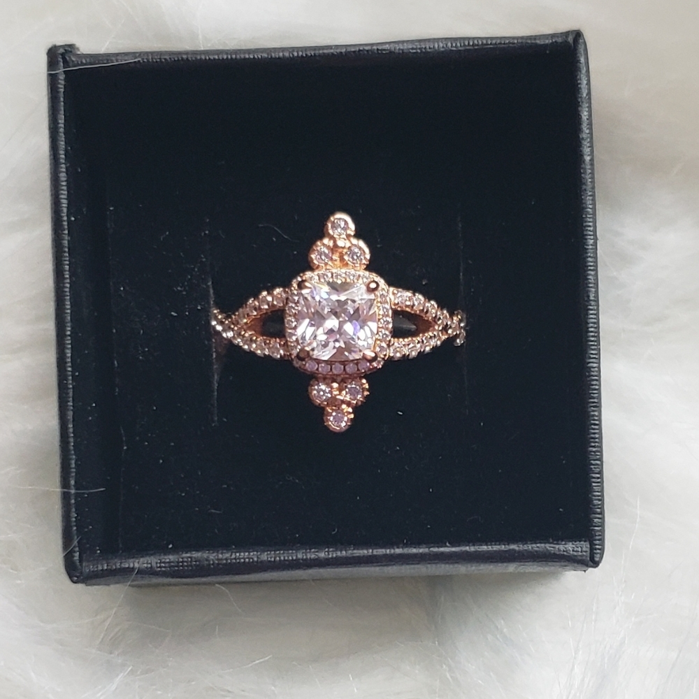 Ring Bomb Party Rose Gold Ring Size 8 - Gem